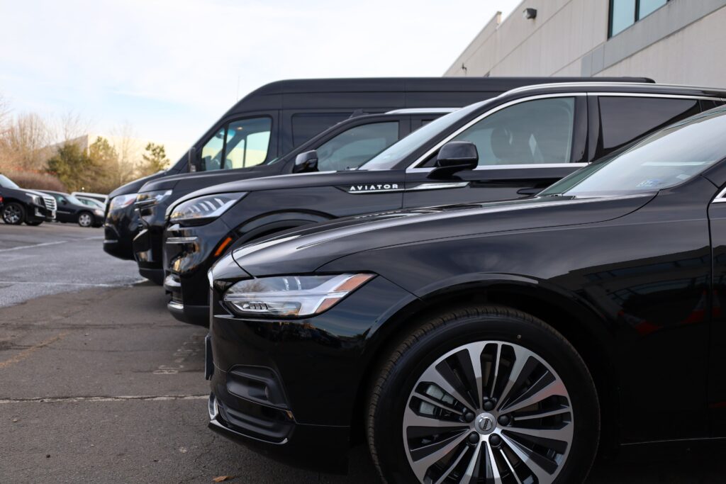 DC Limo Service | BWI, DCA, BWI Airport | (800)376-7034